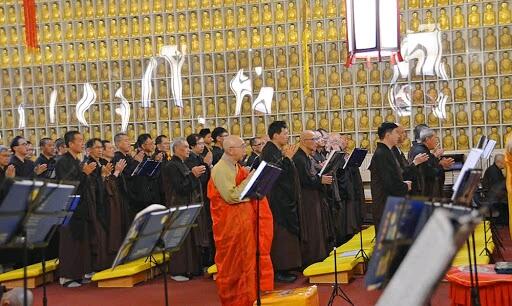 宣化上人将佛教传入美国，开创万佛圣城的传奇历史 - 哔哩哔哩