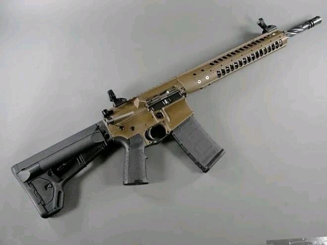 武器专栏：LWRC M6突击步枪 - 哔哩哔哩