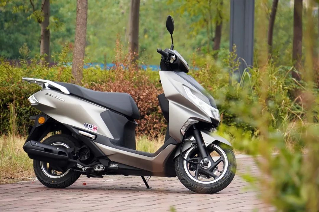 实用体面、成熟稳重、针对性强：五羊-本田NCR125综合测评 - 哔哩哔哩