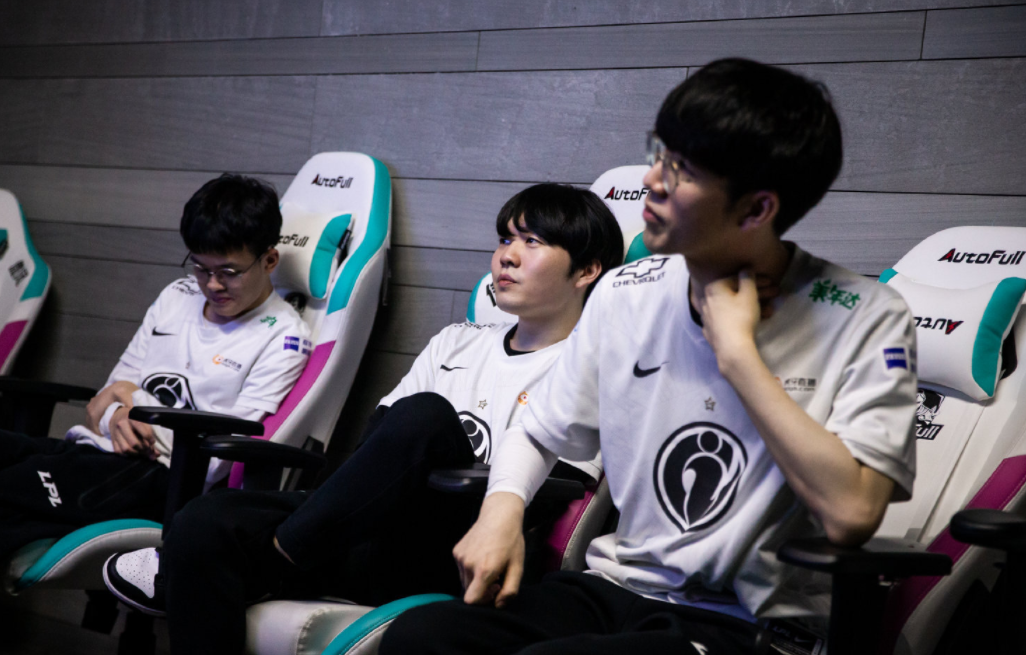 JDG轻松横扫IG，Ning无奈发声，官博的回应轻描淡写 - 哔哩哔哩