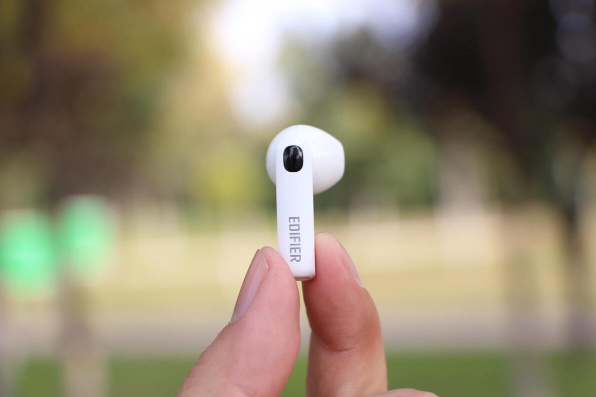 漫步者LolliPods Mini 无线蓝牙半入耳式耳机，送给最爱的人！ - 哔哩哔哩