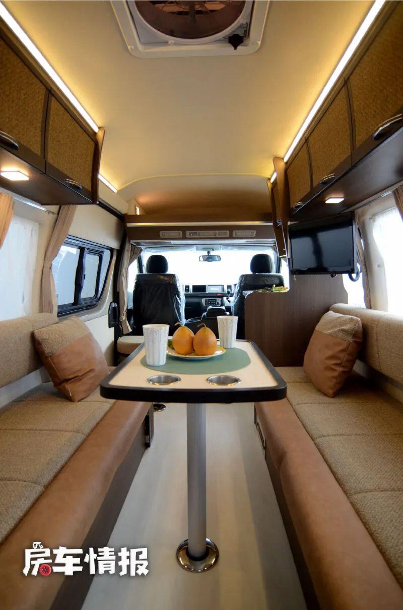 新款丰田海狮房车，2.8T+6AT动力足有四驱，带独立厕所私密性特好 - 哔哩哔哩