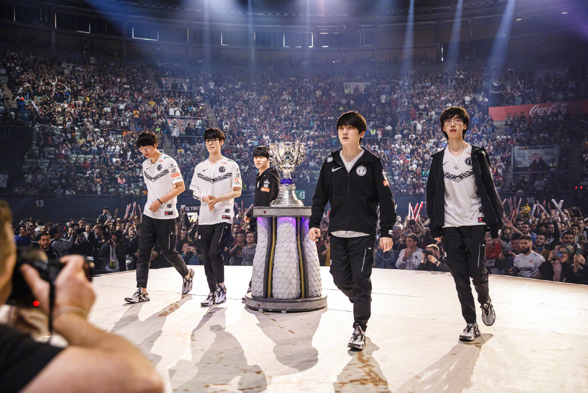 专访UP.Baolan：0.35秒之后，他盛大登场 - 哔哩哔哩