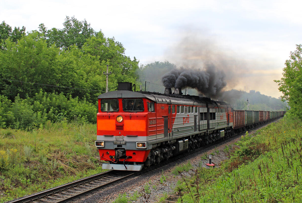 【内燃机车科普】时不时喷黑烟的TE10型内燃机车系列 - 哔哩哔哩