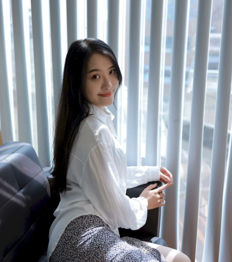 IESS异思趣向模特婉萍丝袜居家丝足系列写真 - 哔哩哔哩