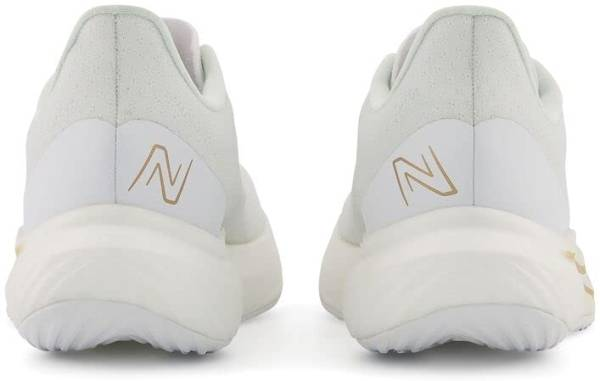 【就差一点？】NB rebel3测评报告（runrepeat） - 哔哩哔哩