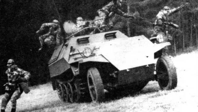 二战德国Sd.kfz.251各子型号总览（全站最全） - 哔哩哔哩