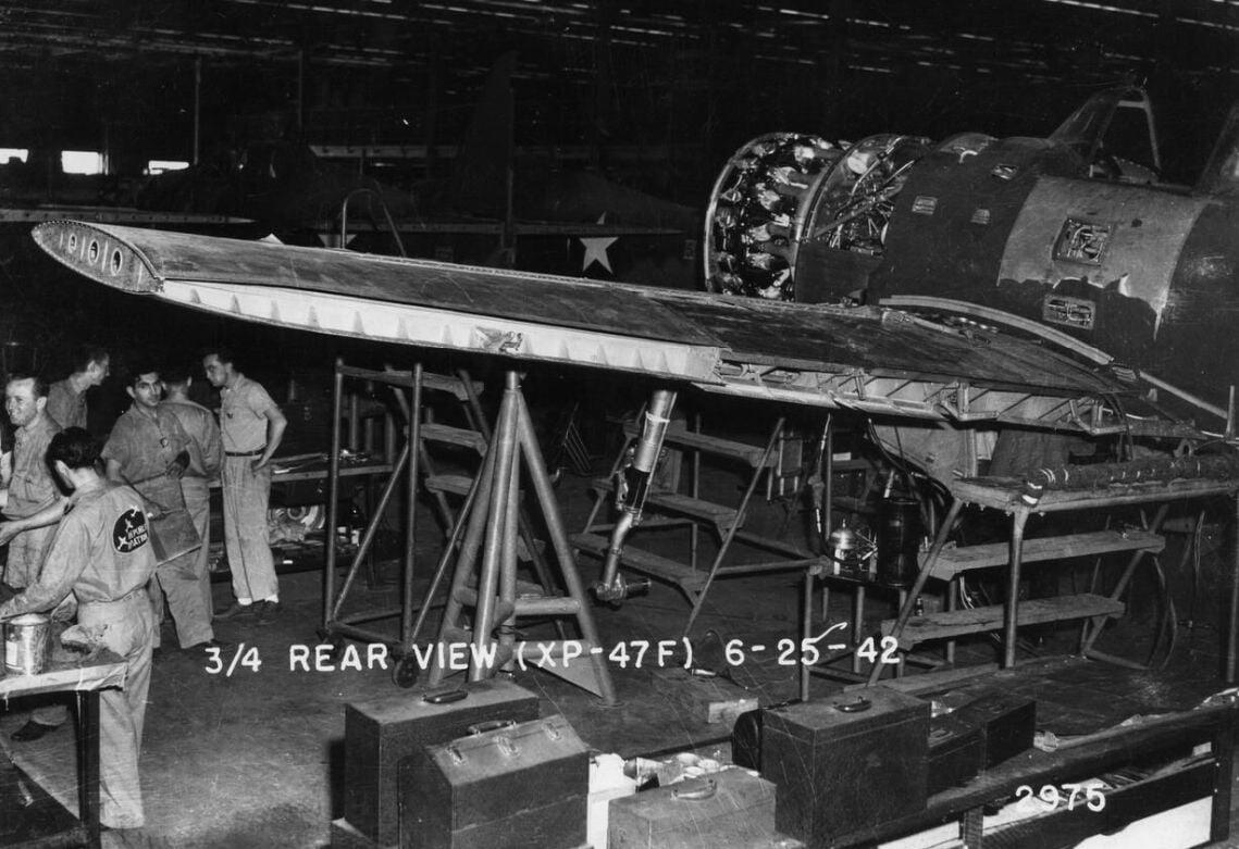 响亮而沉重——P-47雷电型号辨别 - 哔哩哔哩