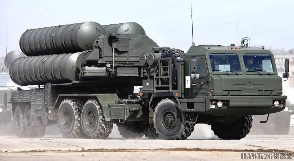 图说：布良斯克BAZ-6402牵引车 中国S-300PMU防空系统动力来源 - 哔哩哔哩