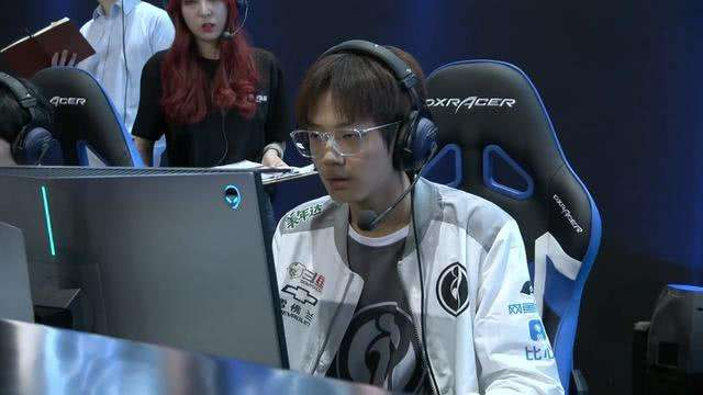 IG败于RNG，粉丝怒斥小乐言：中规中矩的打野不适合IG，让ning回来 - 哔哩哔哩