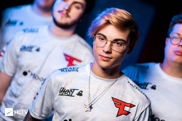 HLTV 2022年度最佳选手第11名：Twistzz - 哔哩哔哩