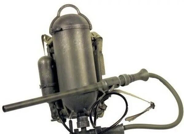 灼热长蛇——二战德国常见火焰喷射器一览 - 哔哩哔哩