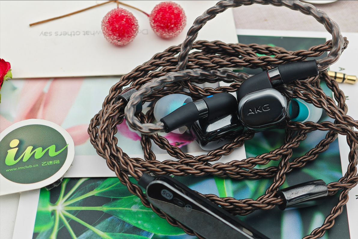 加量不加价！大力不飞砖！丨乂度Link2Bal炸塞版小尾巴评测 - 哔哩哔哩