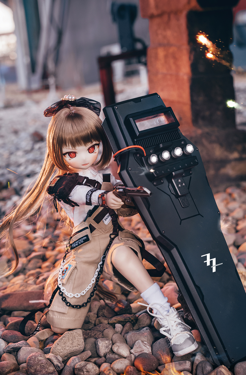 少女前线——HK CAWS专用盾 - 哔哩哔哩