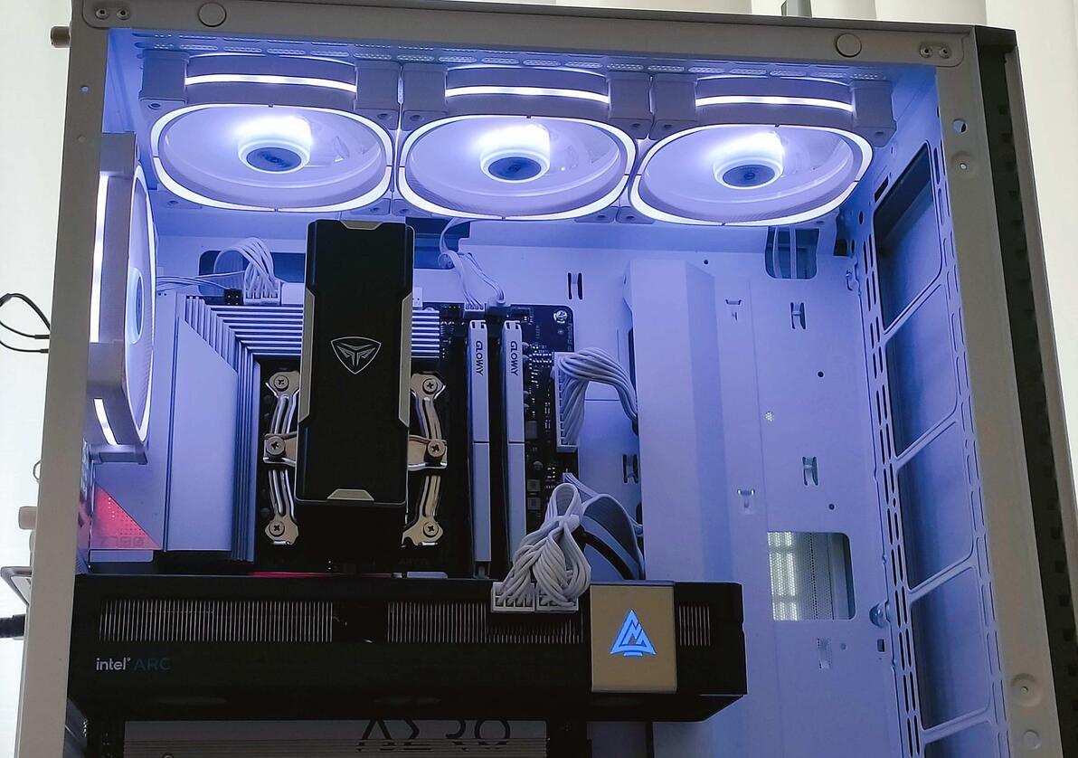 技嘉主板光污染：GCC软件+RGB FUSION，不同于华硕神光同步体验！ - 哔哩哔哩