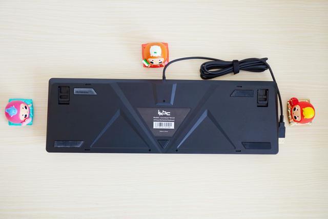 带调色盘的灯光盛宴——ikbc R410 RGB银轴机械键盘使用分享 - 哔哩哔哩