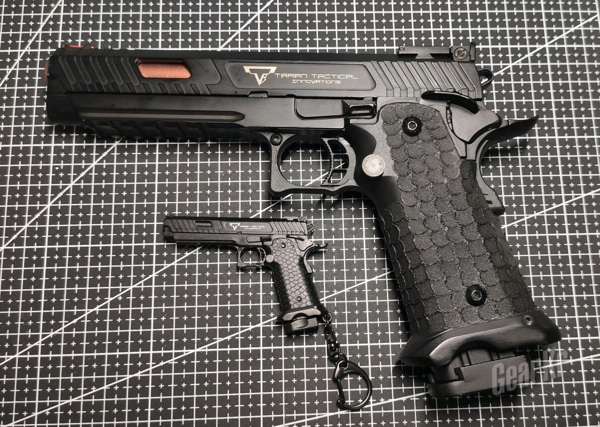 欲要和平，必先有把TTI2011——HEY GUN TTI2011挂饰测评 - 哔哩哔哩