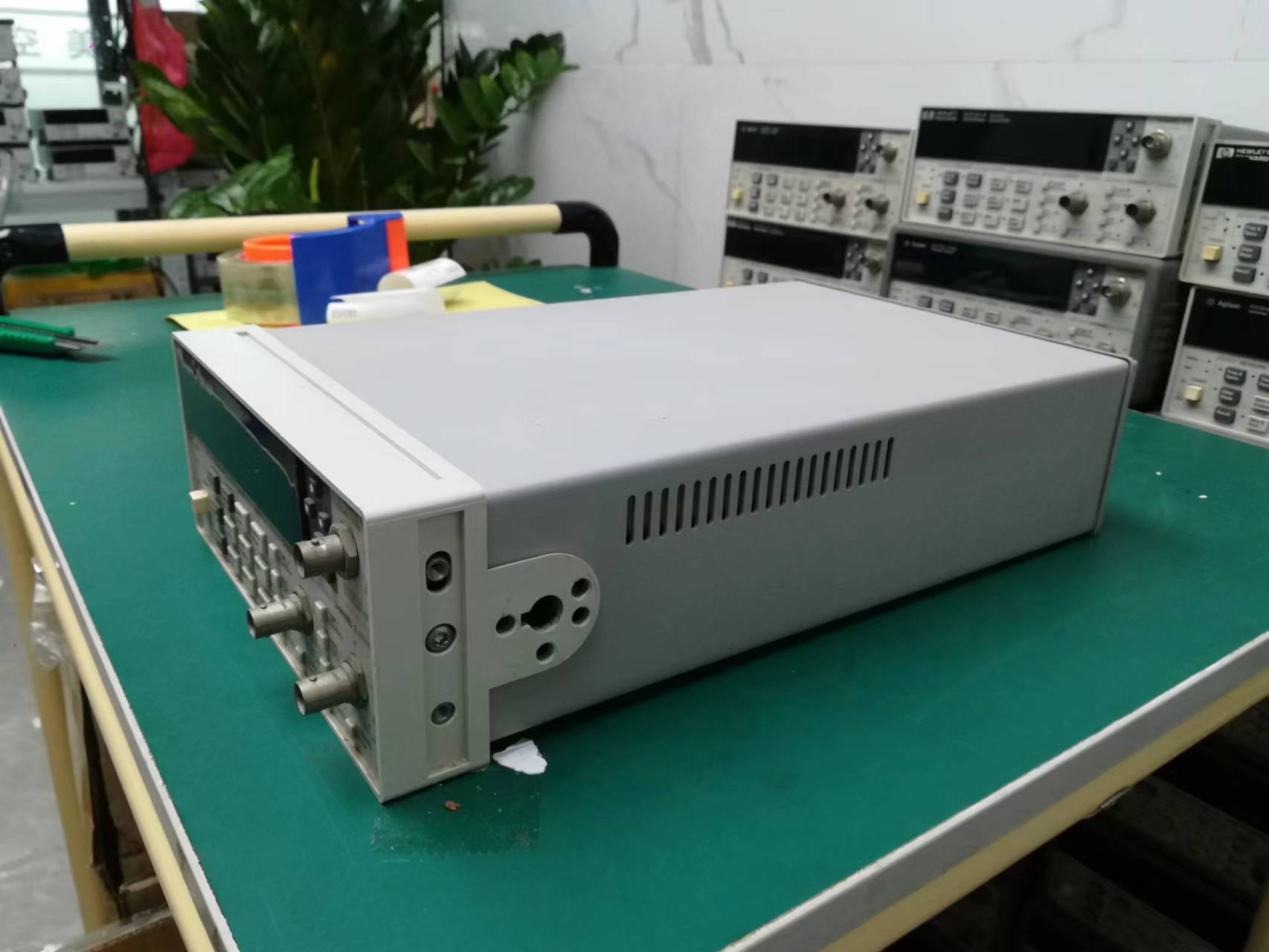 53131A安捷伦通用频率计数器 - 哔哩哔哩