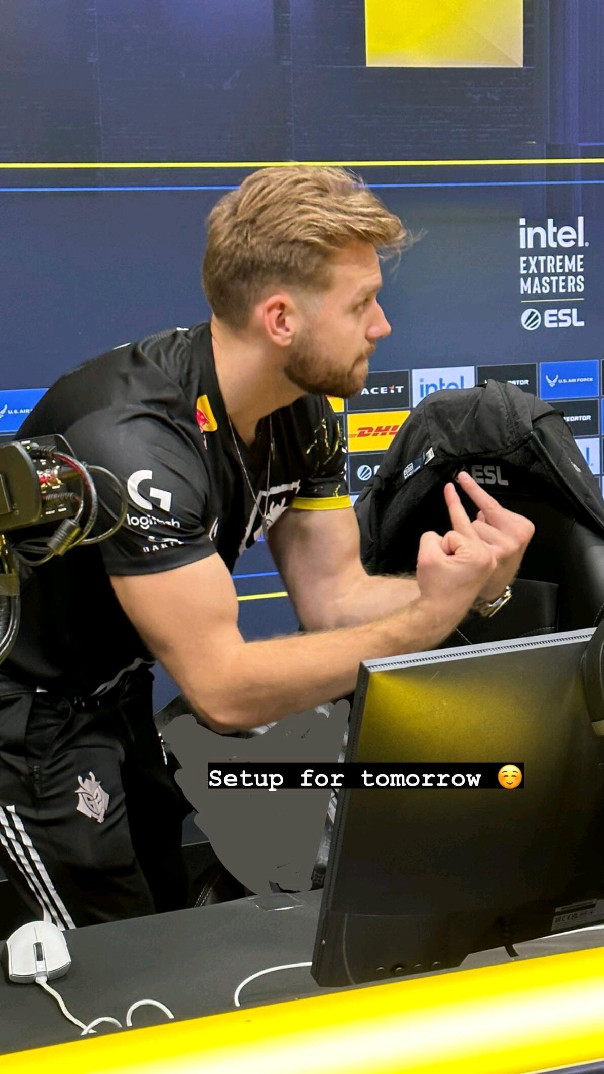 G2CSGO图集｜进击的七月 - 哔哩哔哩