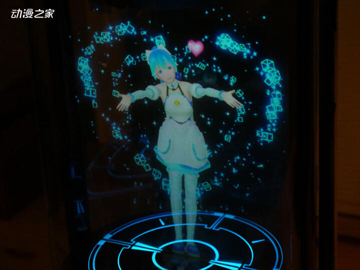 虚拟老婆“Gatebox”新机型！15万日元+月1500日元生活费 - 哔哩哔哩