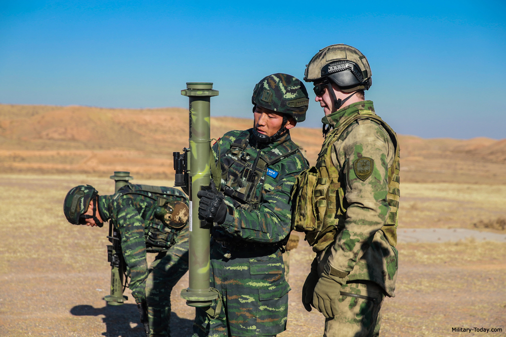 共和国之锤01 -- PF-89火箭筒 - 哔哩哔哩