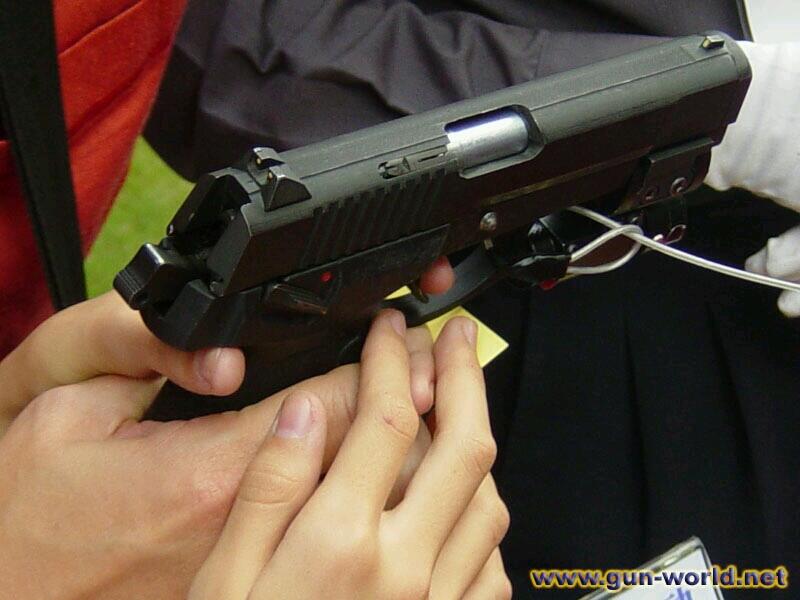 轻武器科普之QSZ92式(中)——9*19mm版本 - 哔哩哔哩