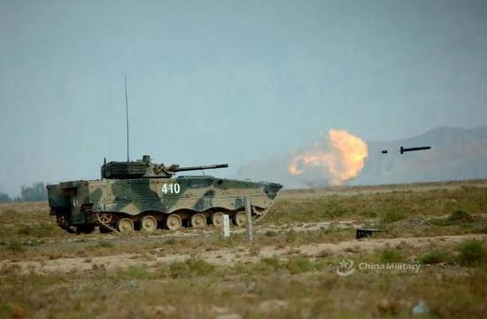 BMP3的继承者:中国04A步兵战车 - 哔哩哔哩