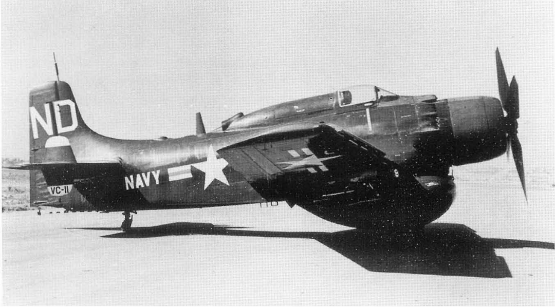 天降正义？——AD-1天袭者型号辨别（XBT2D-1~AD-4） - 哔哩哔哩