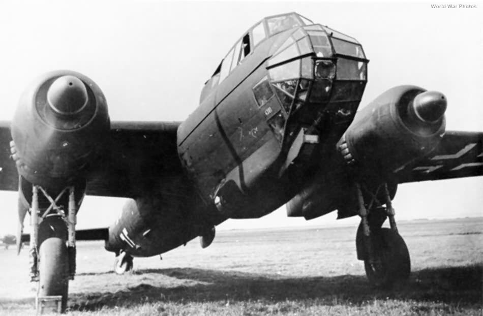 二战德国空军旧照(6)“罗马号”杀手-道尼尔DO217轰炸机 - 哔哩哔哩