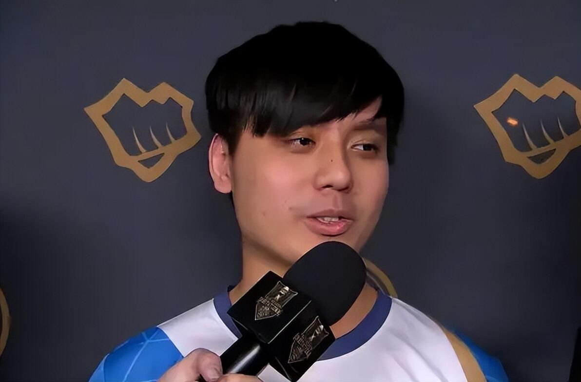 Maple加入TSM！转会期第一个大动作，中单法王将改变北美格局？ - 哔哩哔哩