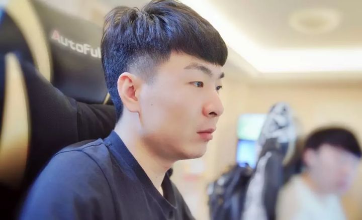 S9将至：狼行韩服Rank却反向超神？RNG状态堪忧！ - 哔哩哔哩