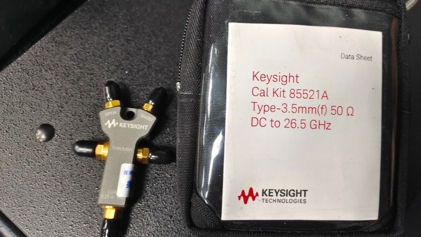 回收keysight 85521A机械校准件 - 哔哩哔哩