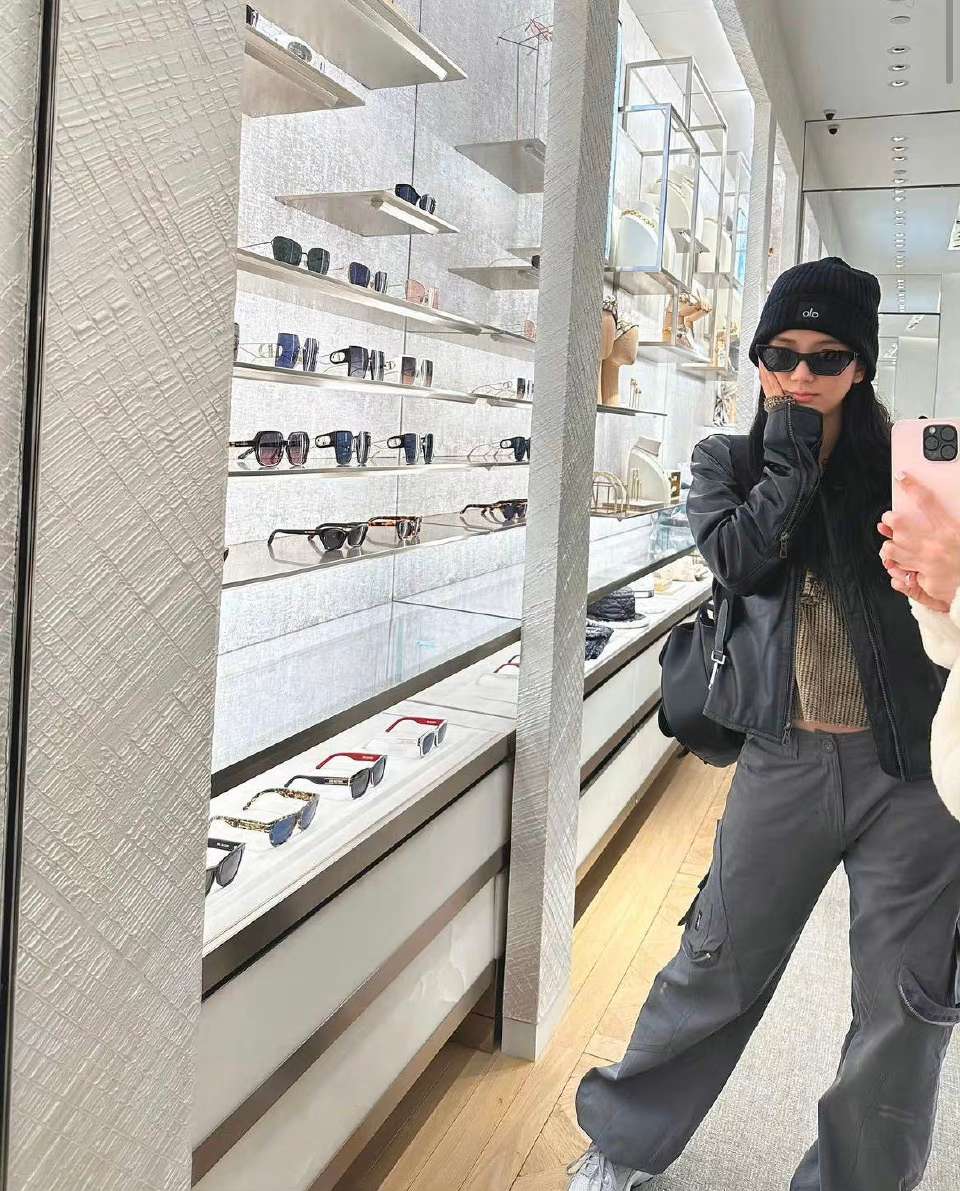 【vsoo】The Queen and the Dog 2. - 哔哩哔哩