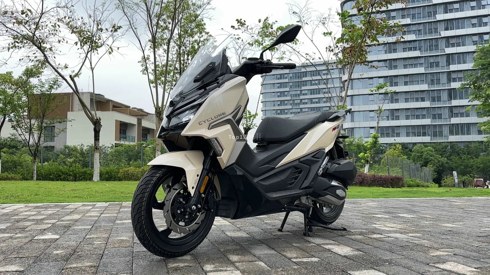 新车解读丨赛科龙RT150“焕芯”上市，售价12588元，到底改了哪里 - 哔哩哔哩