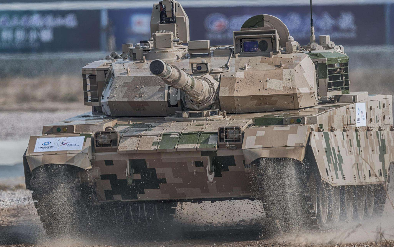 巴铁狠砸10多亿美元，一口气采购300辆VT4，印度坦克危险了 - 哔哩哔哩