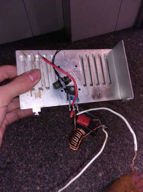 HFSSTC（High Frequency Solid State Tesla Coil）{付07年的一篇介绍文章} - 哔哩哔哩