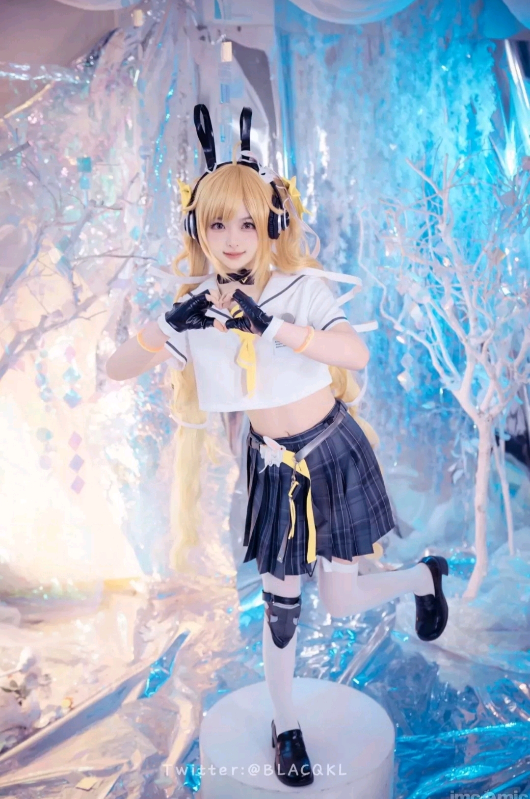 安琪拉cos-cn:白莉爱吃巧克力 - 哔哩哔哩