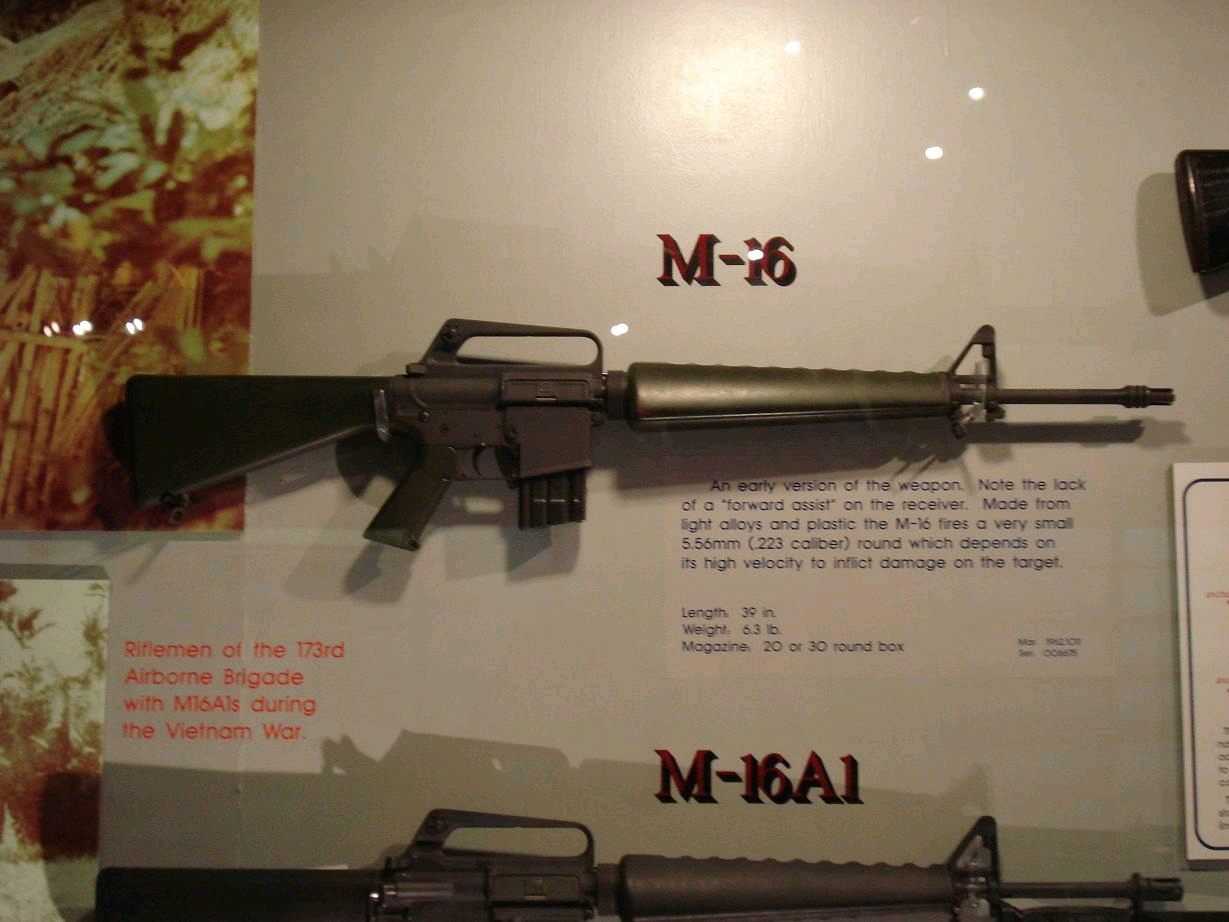 轻武器科普之从AR-15到XM16 - 哔哩哔哩