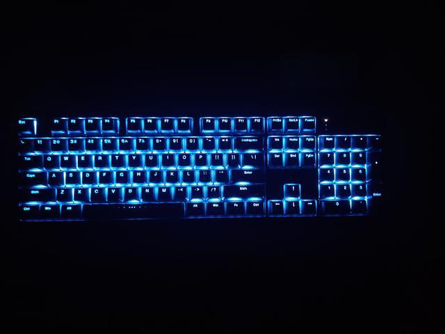 带调色盘的灯光盛宴——ikbc R410 RGB银轴机械键盘使用分享 - 哔哩哔哩