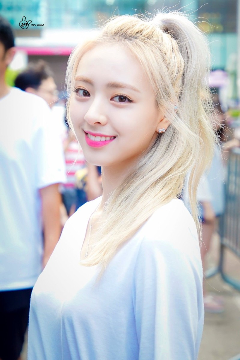 韩贴速递!网友对SM和JYP女团偶像的视觉效果对比！！ - 哔哩哔哩