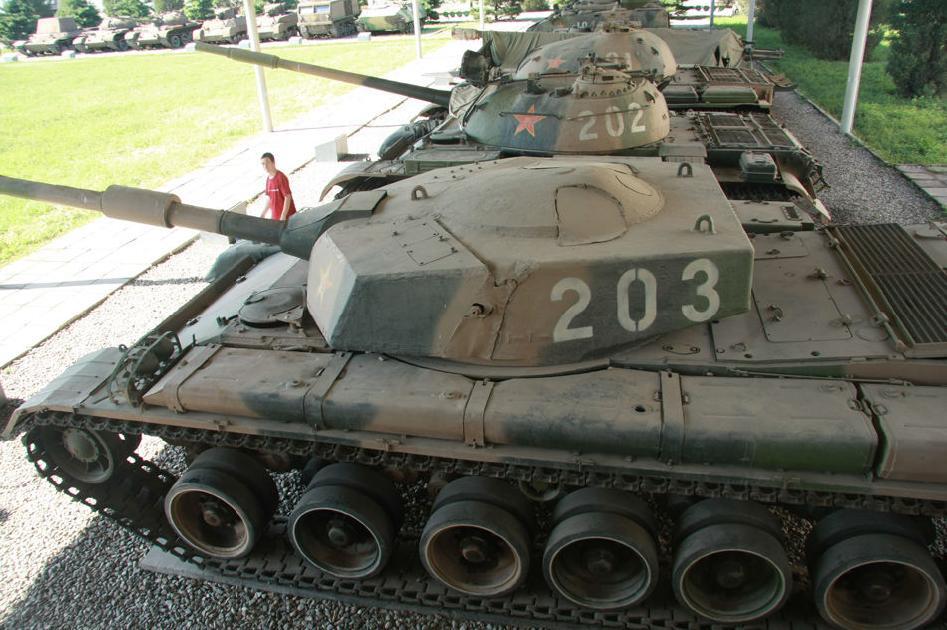 “风暴“降生的钢甲铁拳：中国MBT2000/VT4型外贸主战坦克研发简史 - 哔哩哔哩