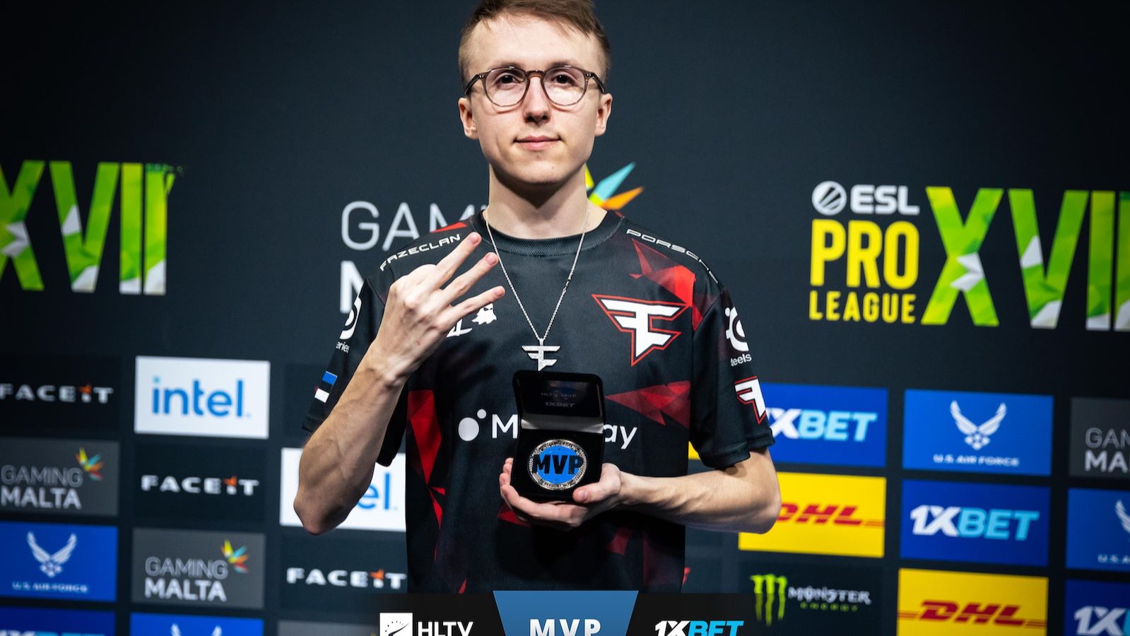 恭喜ROPZ荣获ESL Pro League Season 17 MVP奖项！ - 哔哩哔哩