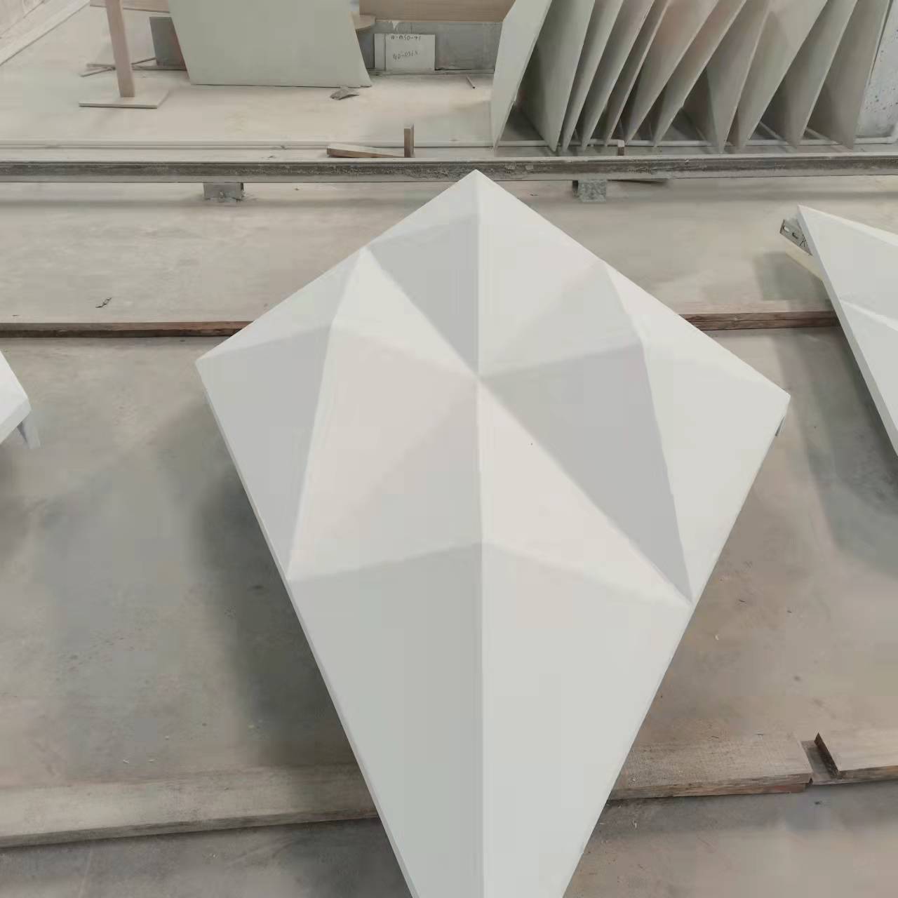 外墙GRC板是什么板？外墙GRC板有什么作用？ - 哔哩哔哩