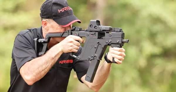 KRISS VECTOR,射速极快 - 哔哩哔哩