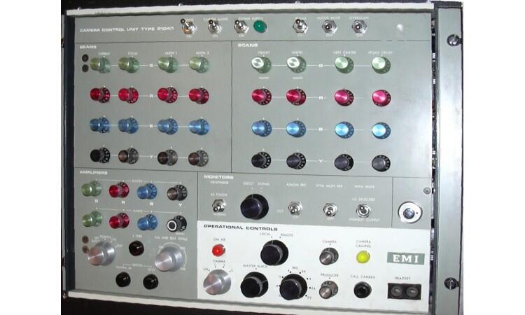 EMI-2001 专业电视摄像机 - 哔哩哔哩