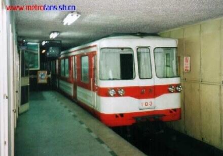 【北京地铁老车型介绍之三】DK3型地铁电动客车 - 哔哩哔哩