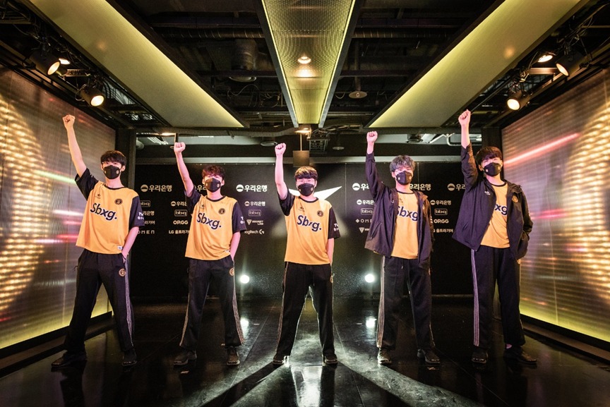 LSB 2-0横扫T1！ Clozer爆打老东家，T1状态下滑？ - 哔哩哔哩