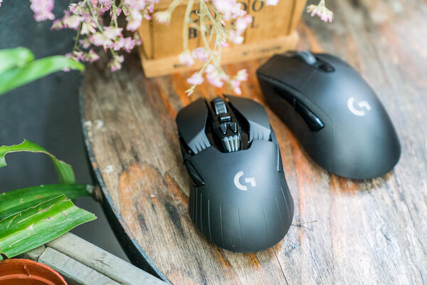 Logitech G903/G703/PowerPlay评测：最强的矛与盾 - 哔哩哔哩