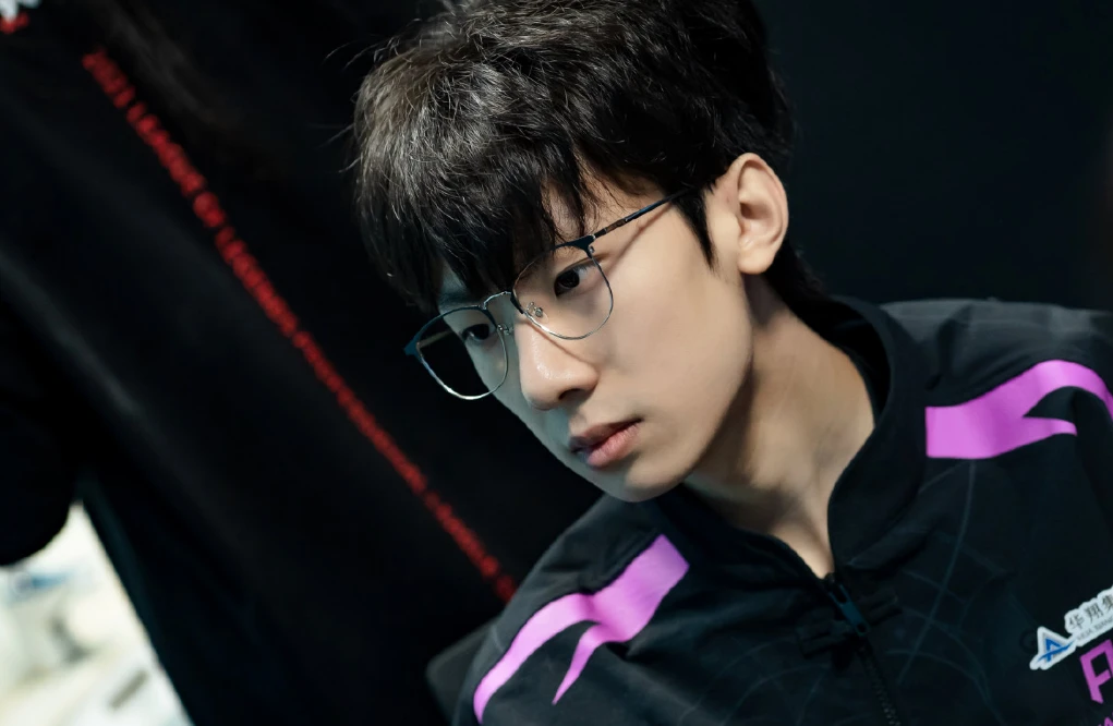 FOFO接管比赛！EDG关键局战胜RA，前FPX队长吐露心声 - 哔哩哔哩