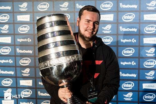 CS:GO传奇选手：GuardiaN - 哔哩哔哩